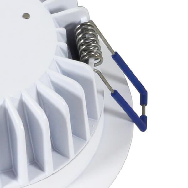 Downlight LED WET Opal: Resistente al Agua y de Alta Eficiencia